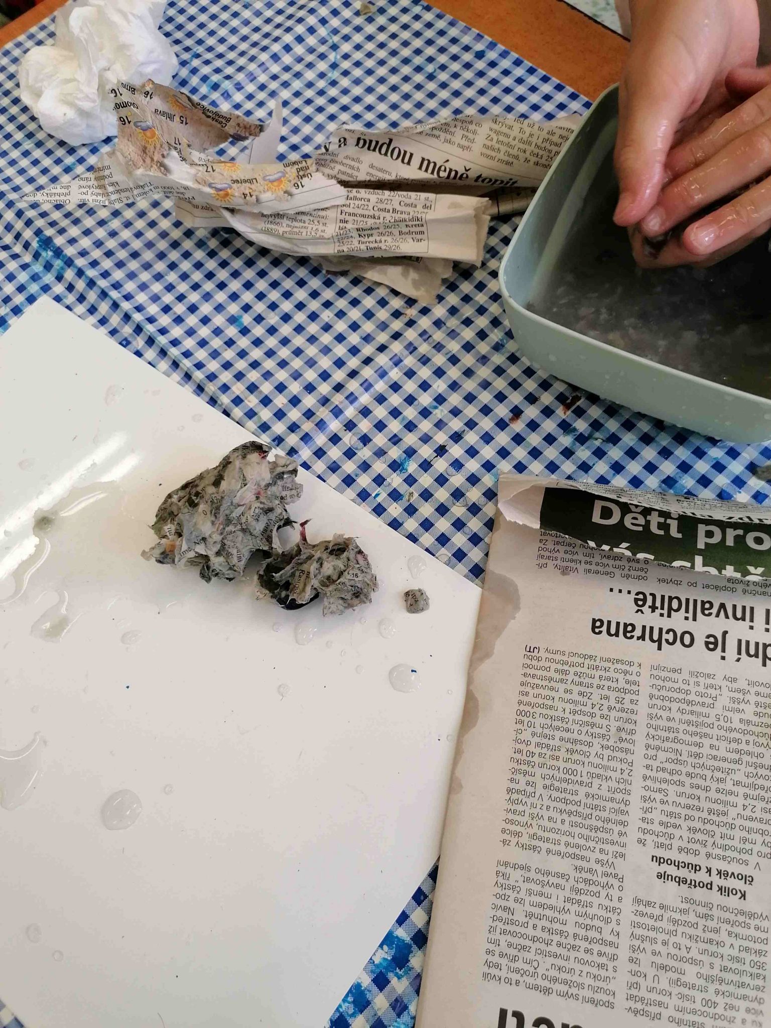 Výroba papíru v 1.A – ZŠ Wagnerka